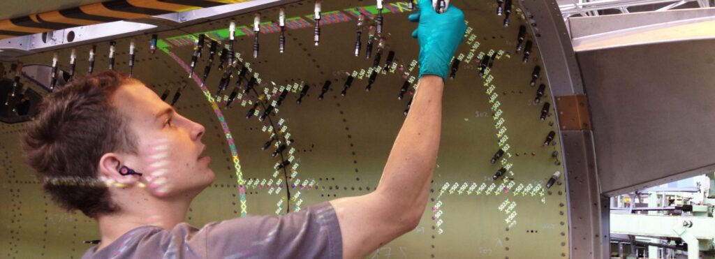 The Augmented Operator: Shop Floor - Dassault Systèmes blog